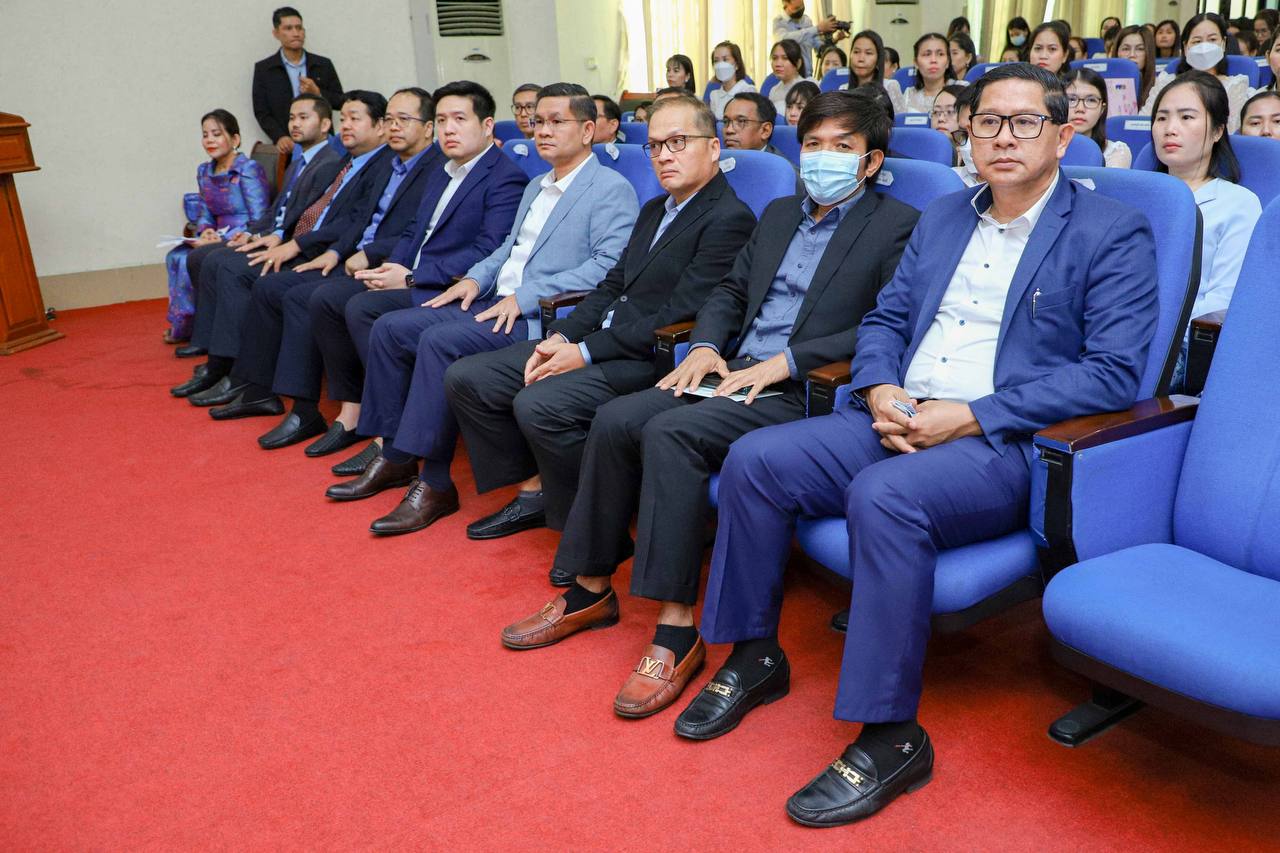 ការលើកកម្ពស់តួនាទីស្ត្រី ក្នុងការប្រើប្រាស់បច្ចេកវិទ្យាឌីជីថល ...