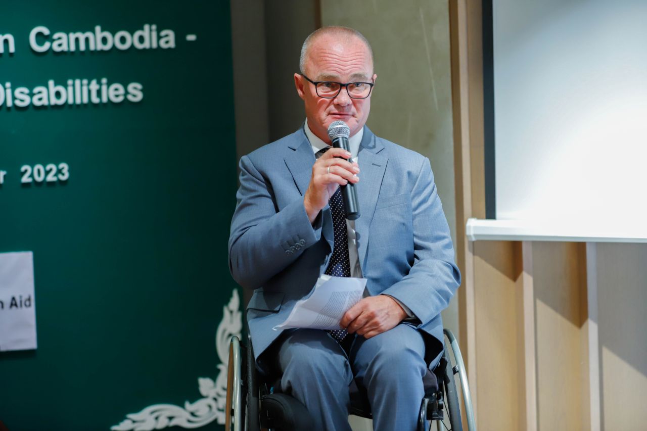 រដ្ឋមន្ត្រីក្រសួងការងារ នឹងជំរុញឱ្យក្រុមហុន រោងចក្រ ...