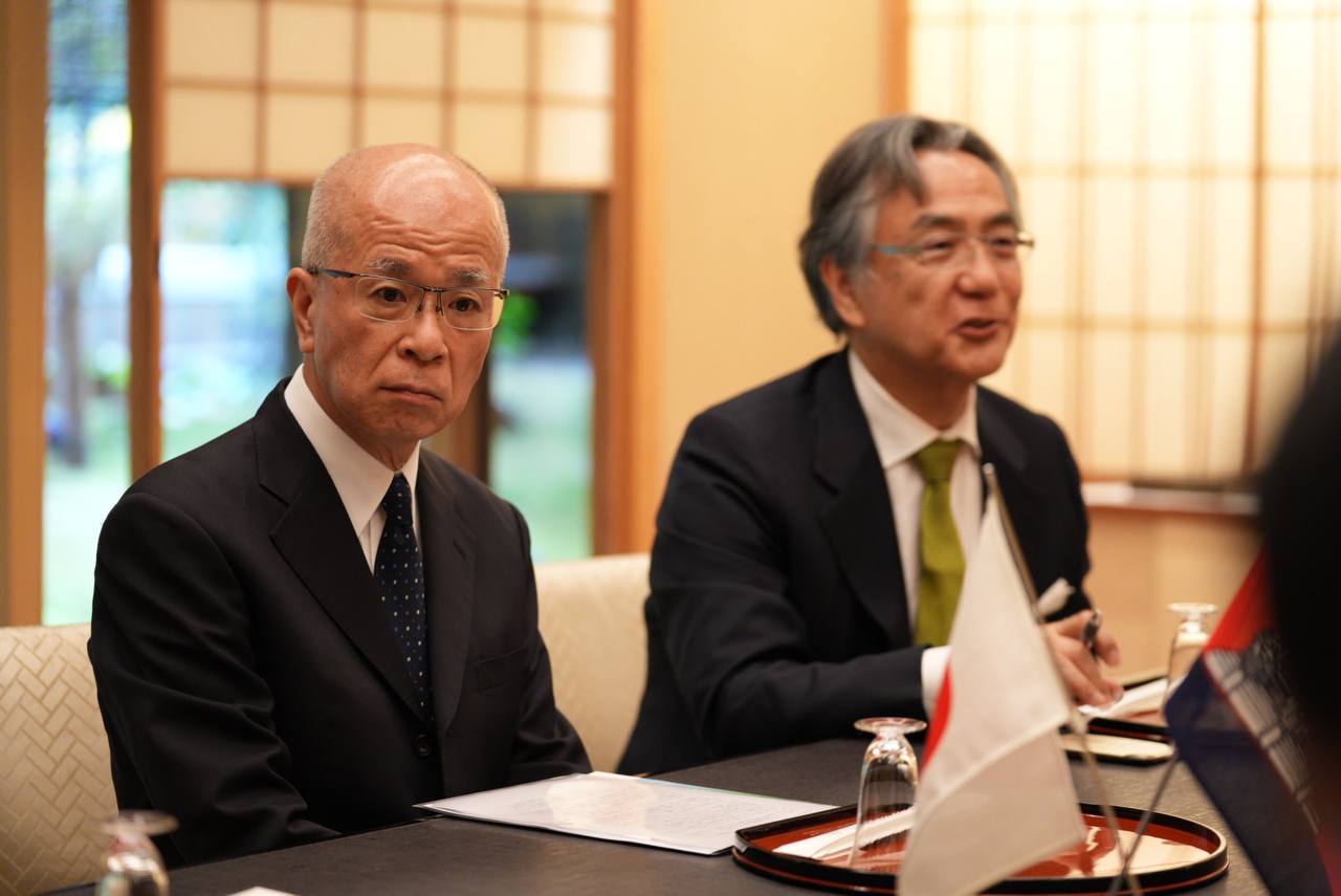 ឯកឧត្តម ហេង សួរ ...