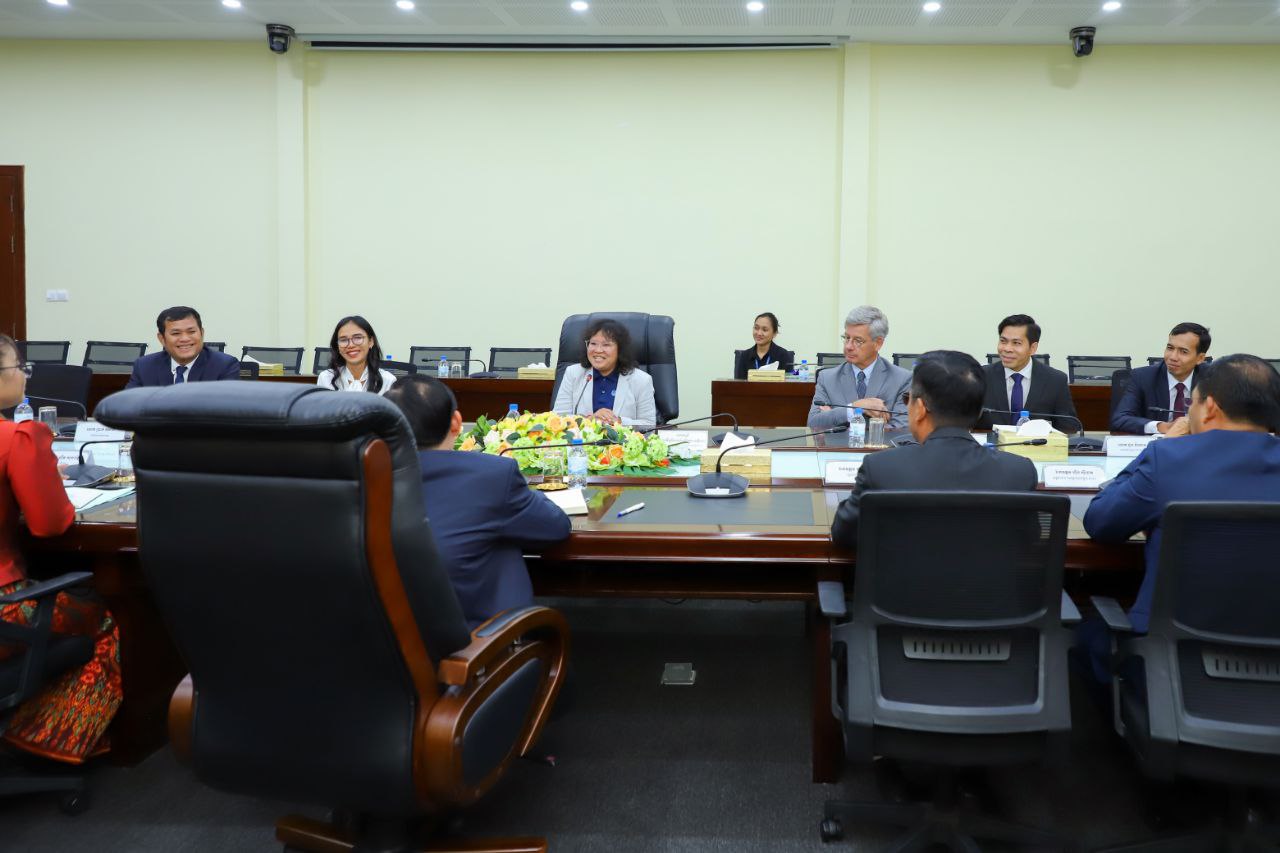 ក្រសួងការងារ និងបណ្តុះបណ្តាលវិជ្ជាជីវៈ និងអង្គការដើម្បីភាពញញឹមនៃកុមារ ...