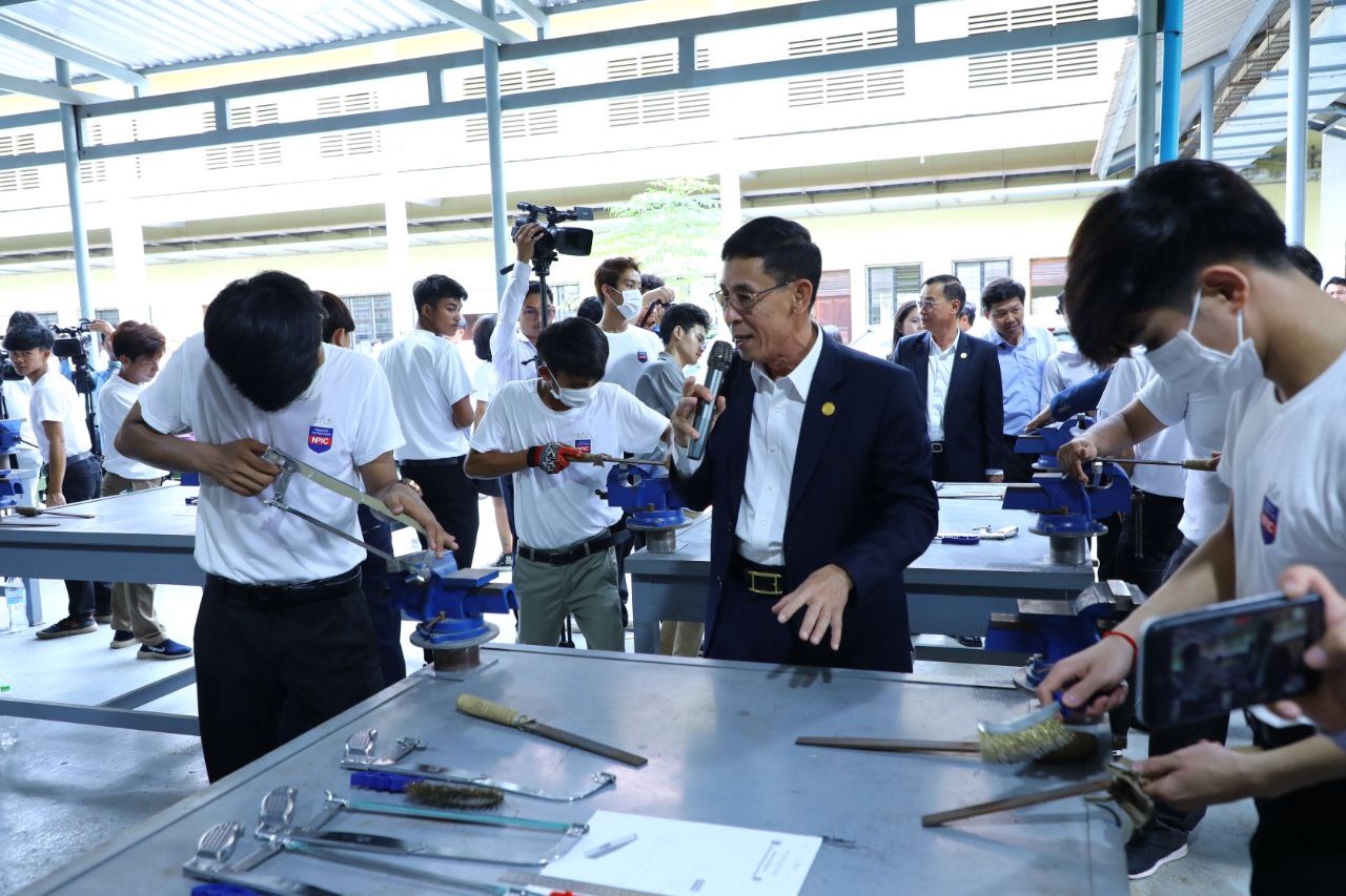 វិទ្យាស្ថានជាតិពហុបច្ចេកទេសកម្ពុជា NPIC បាននិងកំពុងសម្រេចបានអភិក្រម ...