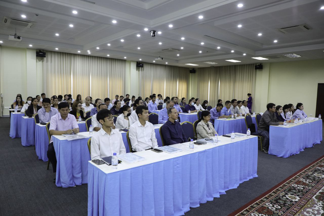 នាយកដ្ឋានពេទ្យការងារបើកវគ្គបណ្តុះបណ្តាលស្តីពីគ្រូពេទ្យសហគ្រាសដើម្បីផ្តល ...