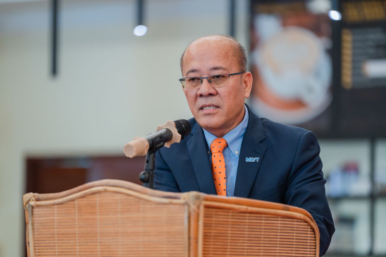 ឯកឧត្តម ងុយ រិទ្ធ អញ្ជើញជាអធិបតីក្នុងពិធីបិទសមាជសភាសម្ព័ន្ធសហជីពកម្ពុជា ...