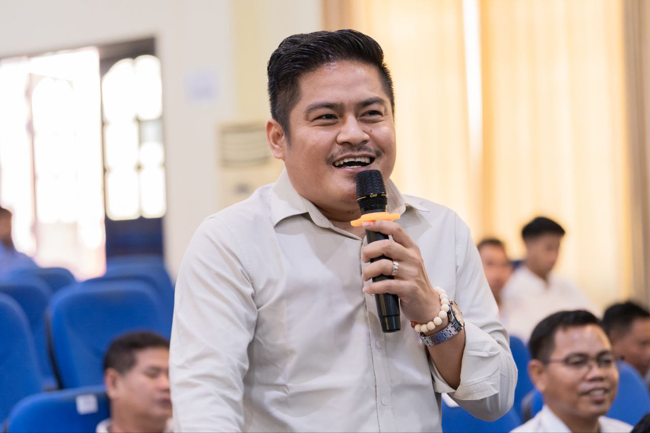 ថ្នាក់ដឹកនាំ នៃក្រសួងការងារ និងបណ្តុះបណ្តាលវិជ្ជាជីវៈ ...